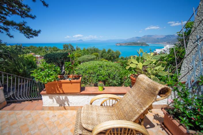 Property for sale in Calabria - 156 properties - A Place in the Sun