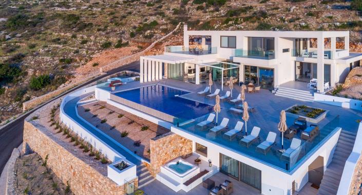 Villas for sale in Greece | A Place in the Sun