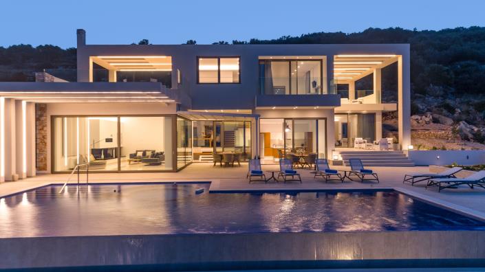 Villas for sale in Greece | A Place in the Sun